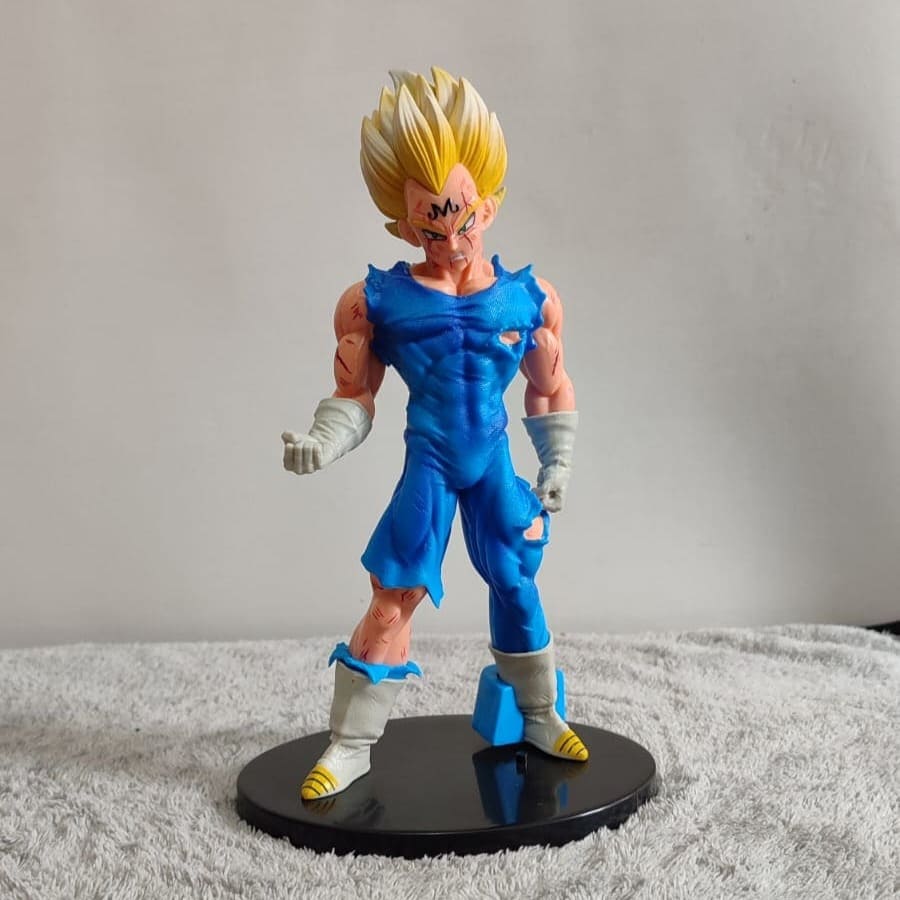 Majin Vegeta War Damage – StoreTudo