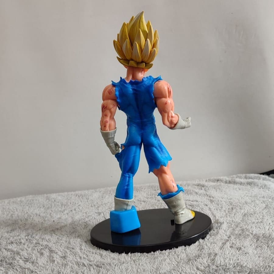 Majin Vegeta War Damage – StoreTudo