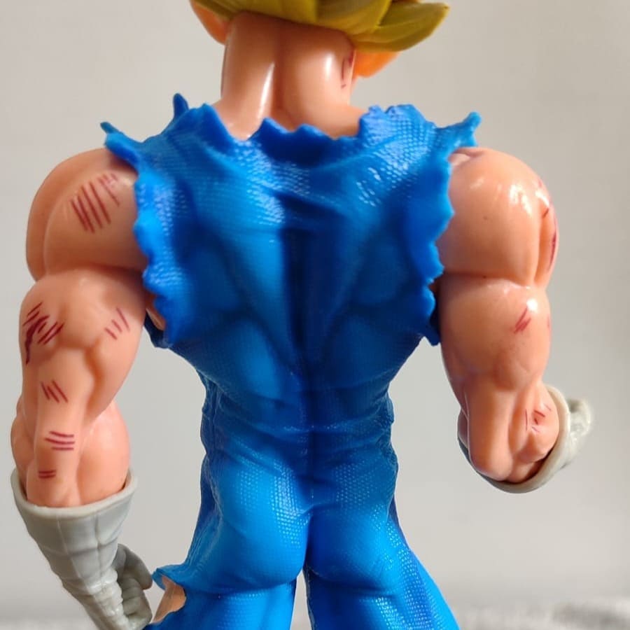 Majin Vegeta War Damage – StoreTudo